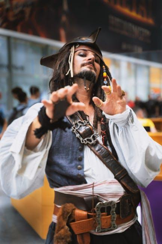 Discover the Captivating Cast of Pirates of the Caribbean - Daniel Oren