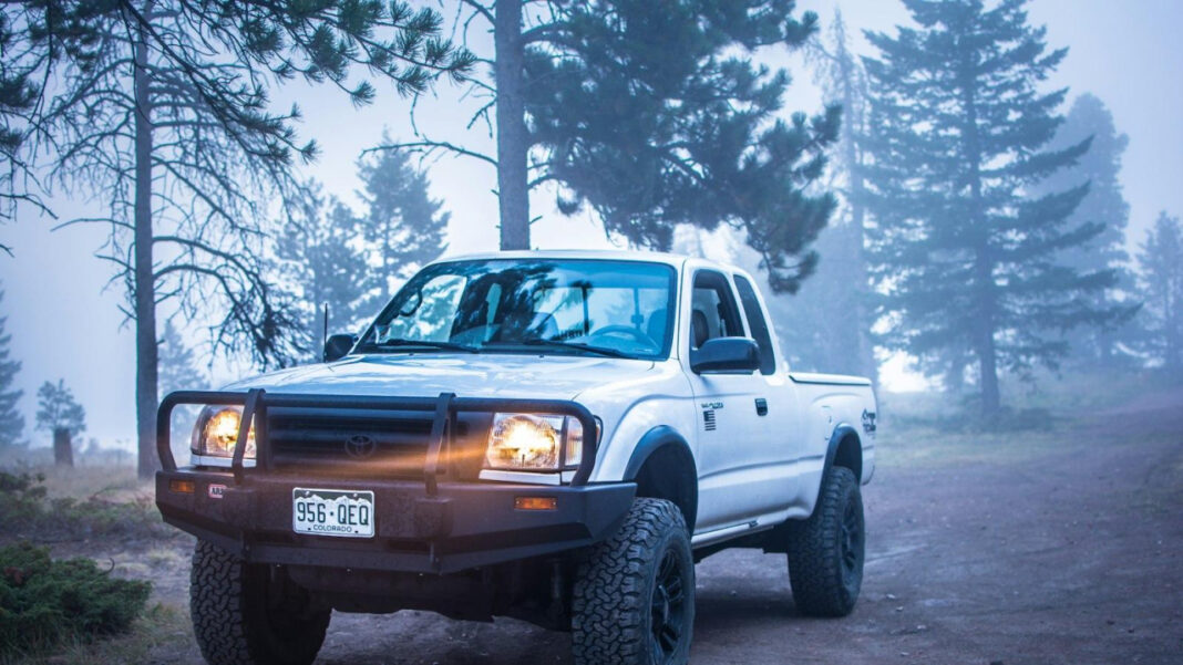 The Enduring Connection: Johnny Depp and Winona Ryder - Daniel Oren