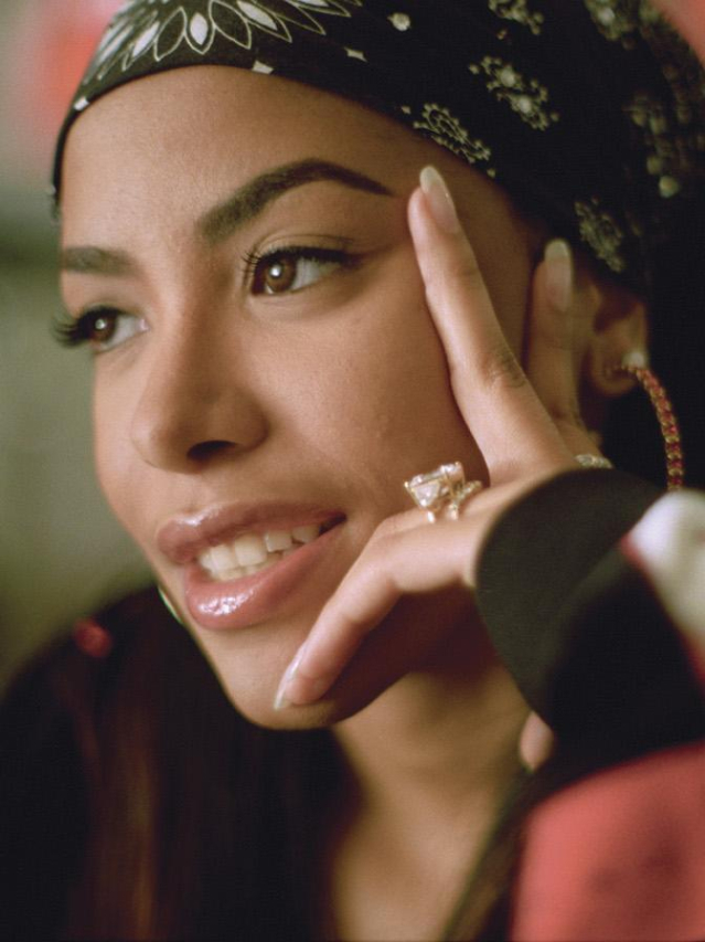 Unveiling the Timeless Magic of Aaliyah's 90's Legacy - Daniel Oren