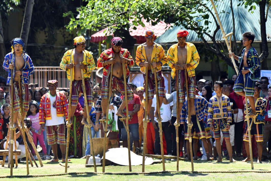 The Fascinating World of Dula: Unveiling the Art of Filipino Folk ...